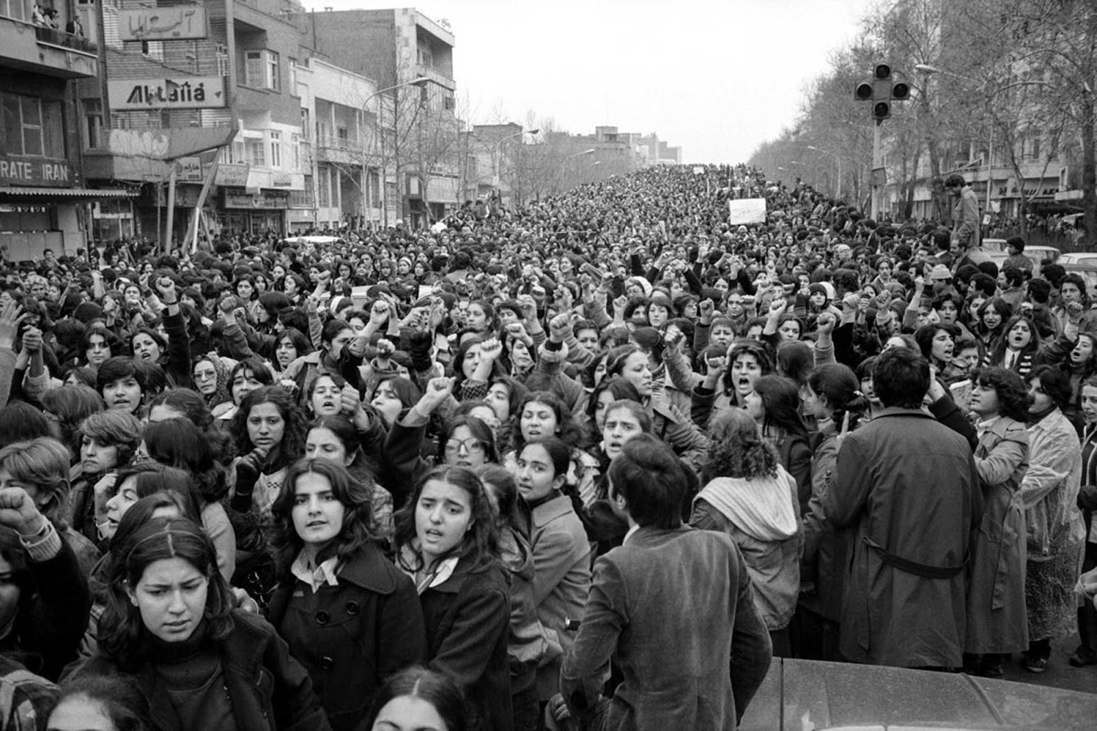 The rise and fall of the 1979 Iranian Revolution: Its lessons for today ...
